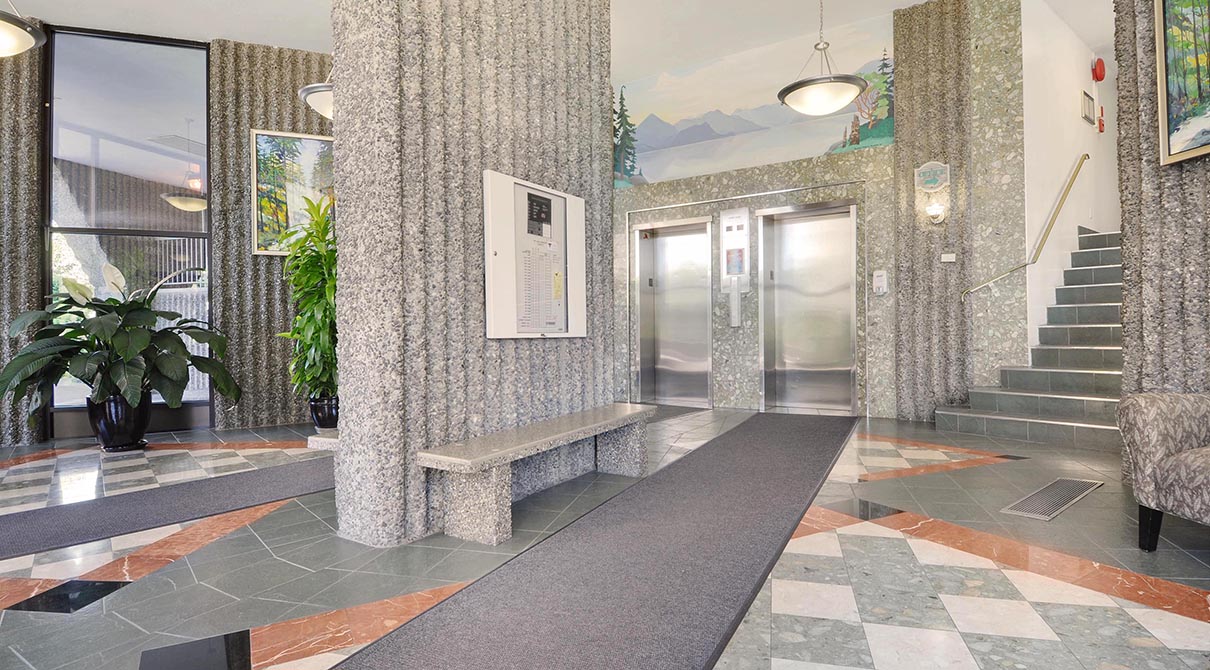 Hendry House Rental Apartments - Hollyburn Properties