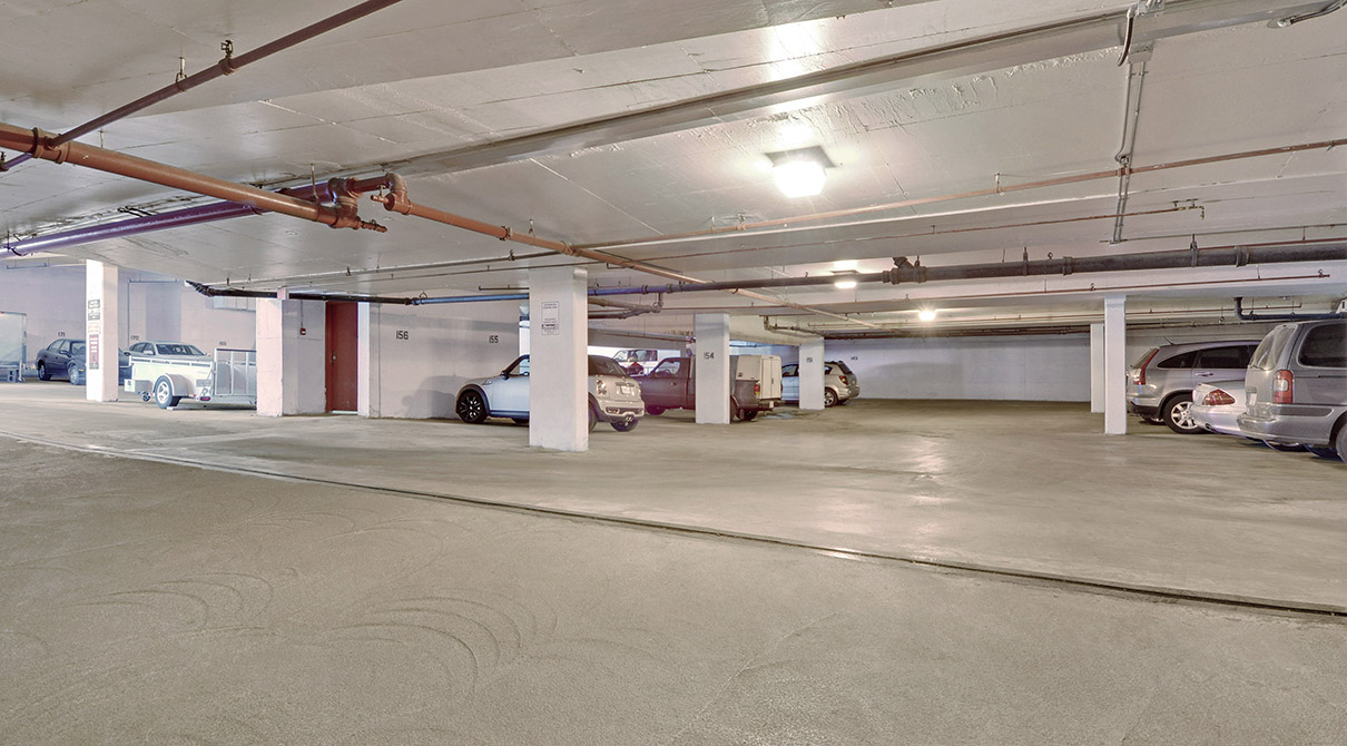 Hendry House Rental Apartments - Hollyburn Properties