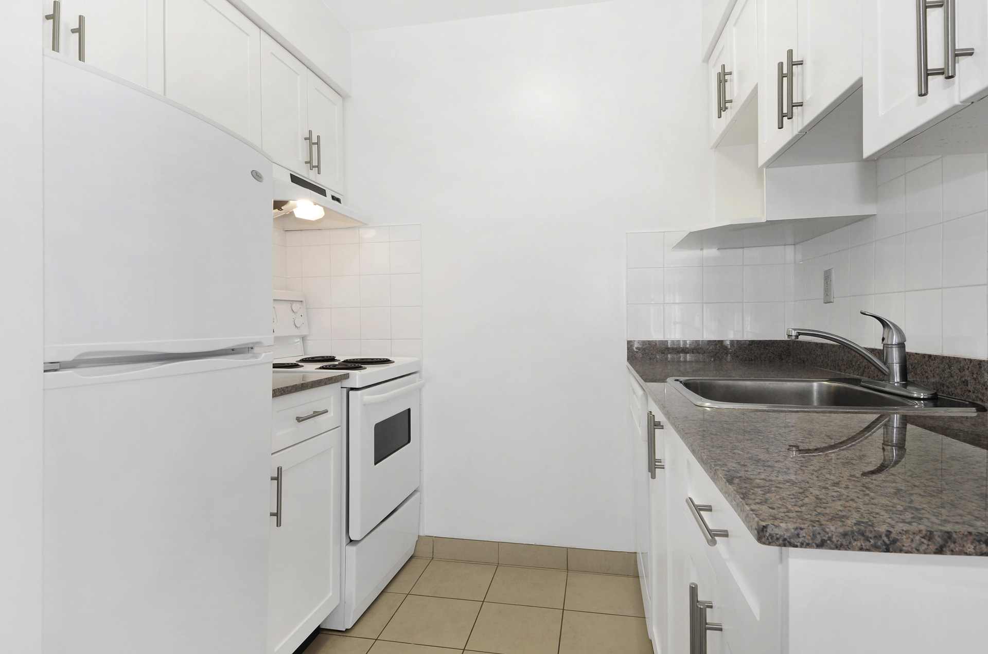 Crestview Terrace Rental Apartments - Hollyburn Properties